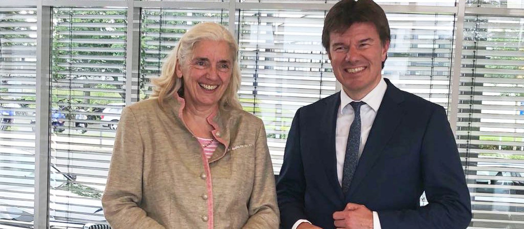 Minister Sven Gatz trifft Ministerin Isabel Pfeiffer-Poensgen in ...